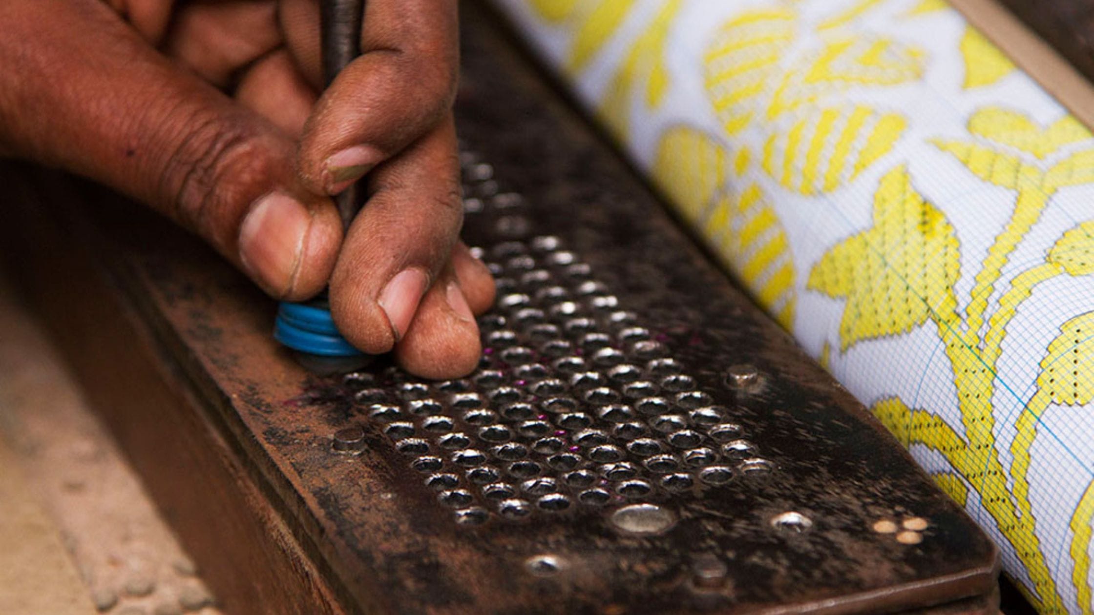 A Fascinating Exploration of Banarasi Saree History - JDS Banaras